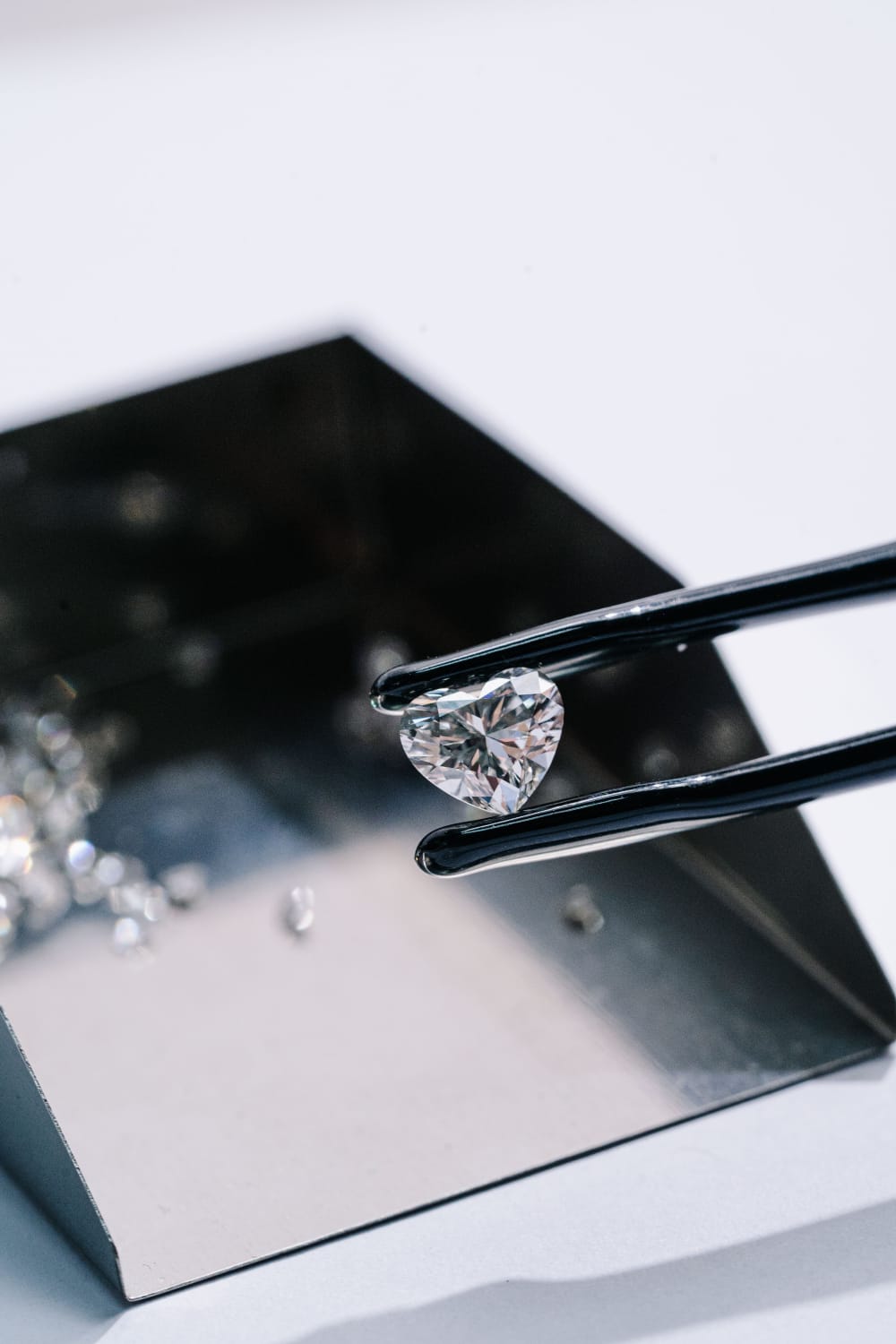 From Lab to Luxe: Embrace the Future of Jewelry with Lab-Grown Diamond ...